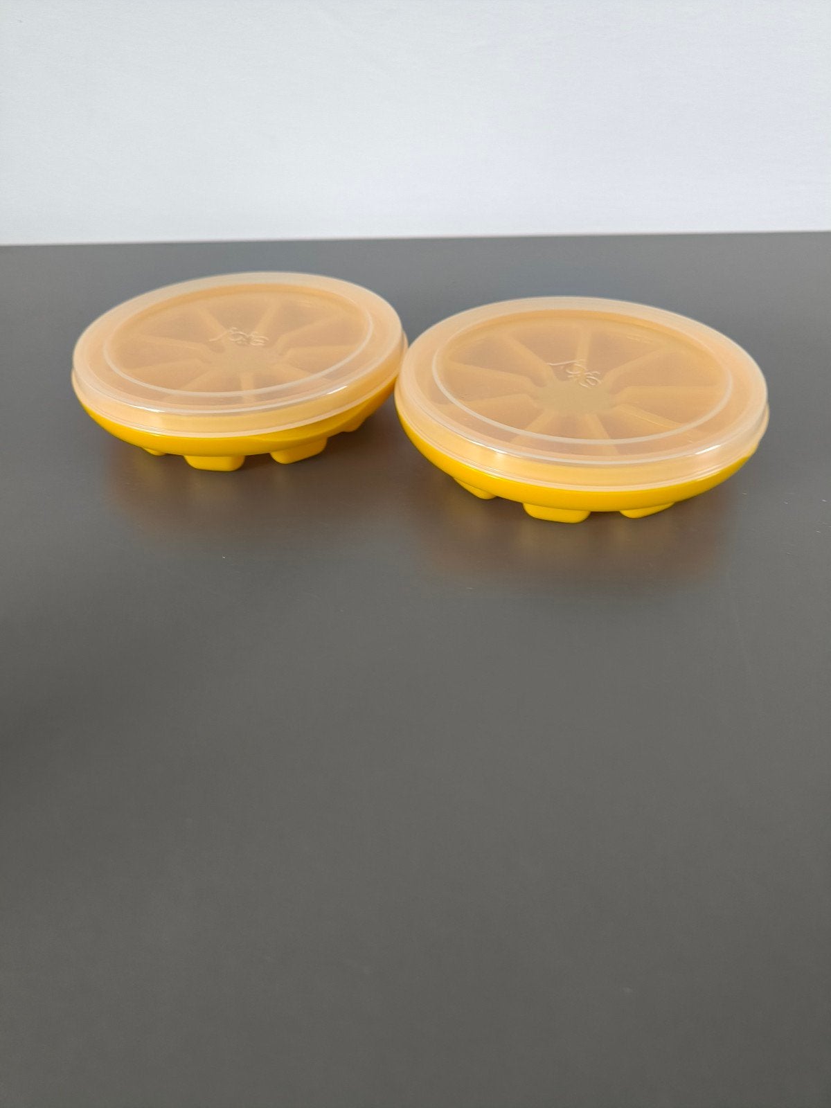 ≥ Set van 2 gele opbergbakjes met deksel Joie — Keuken ...