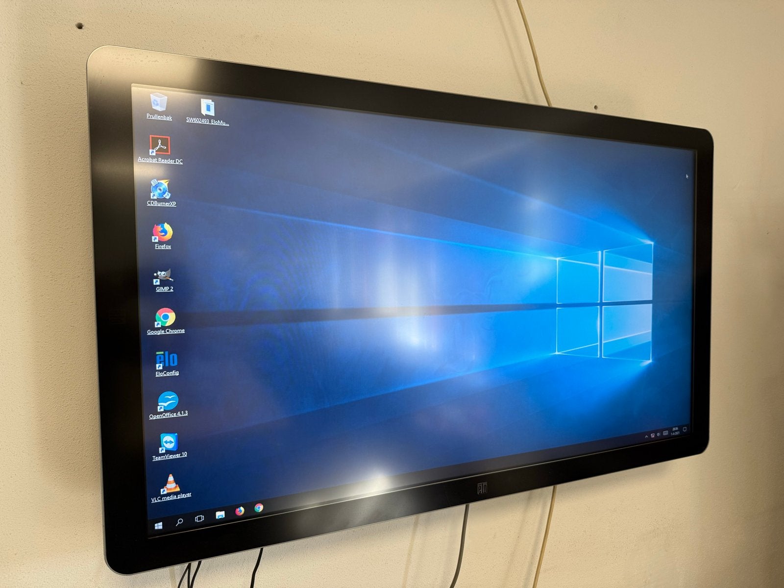 ≥ ELO Touchscreen 46 inch met ingebouwde Windows PC — Desktop Pc's ...