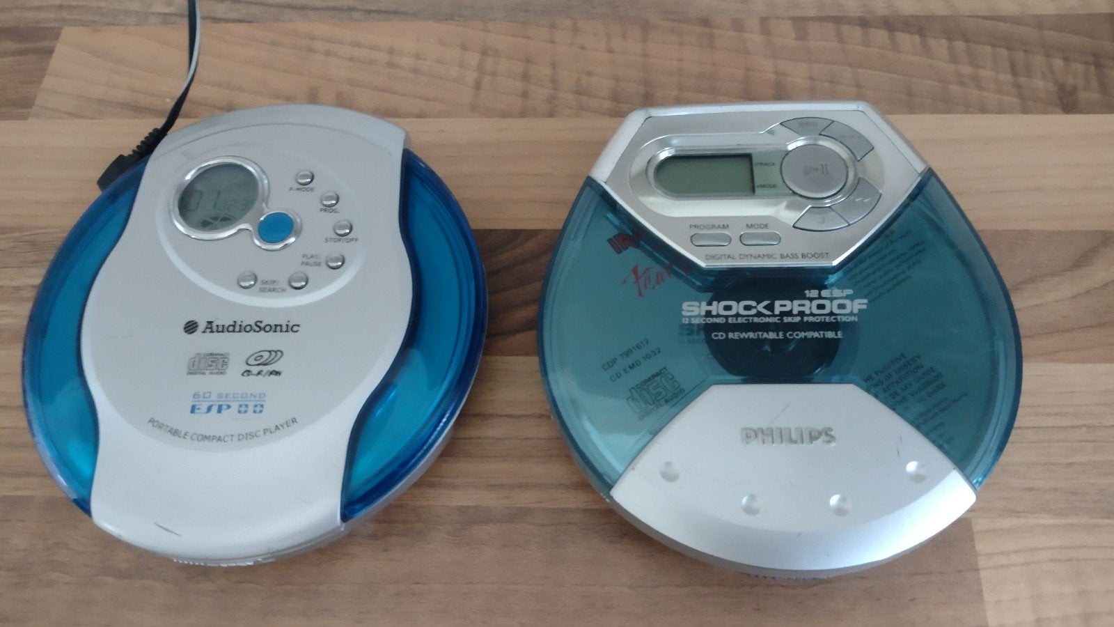 ≥ 2x Draagbare CD-speler (AudioSonic & Philips) (m2408294150) — Cd ...