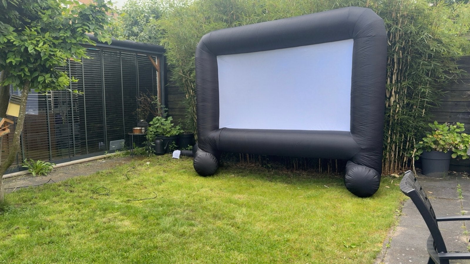 ≥ Opblaasbaar projectiescherm voor buiten, compleet nieuw — Beamer ...