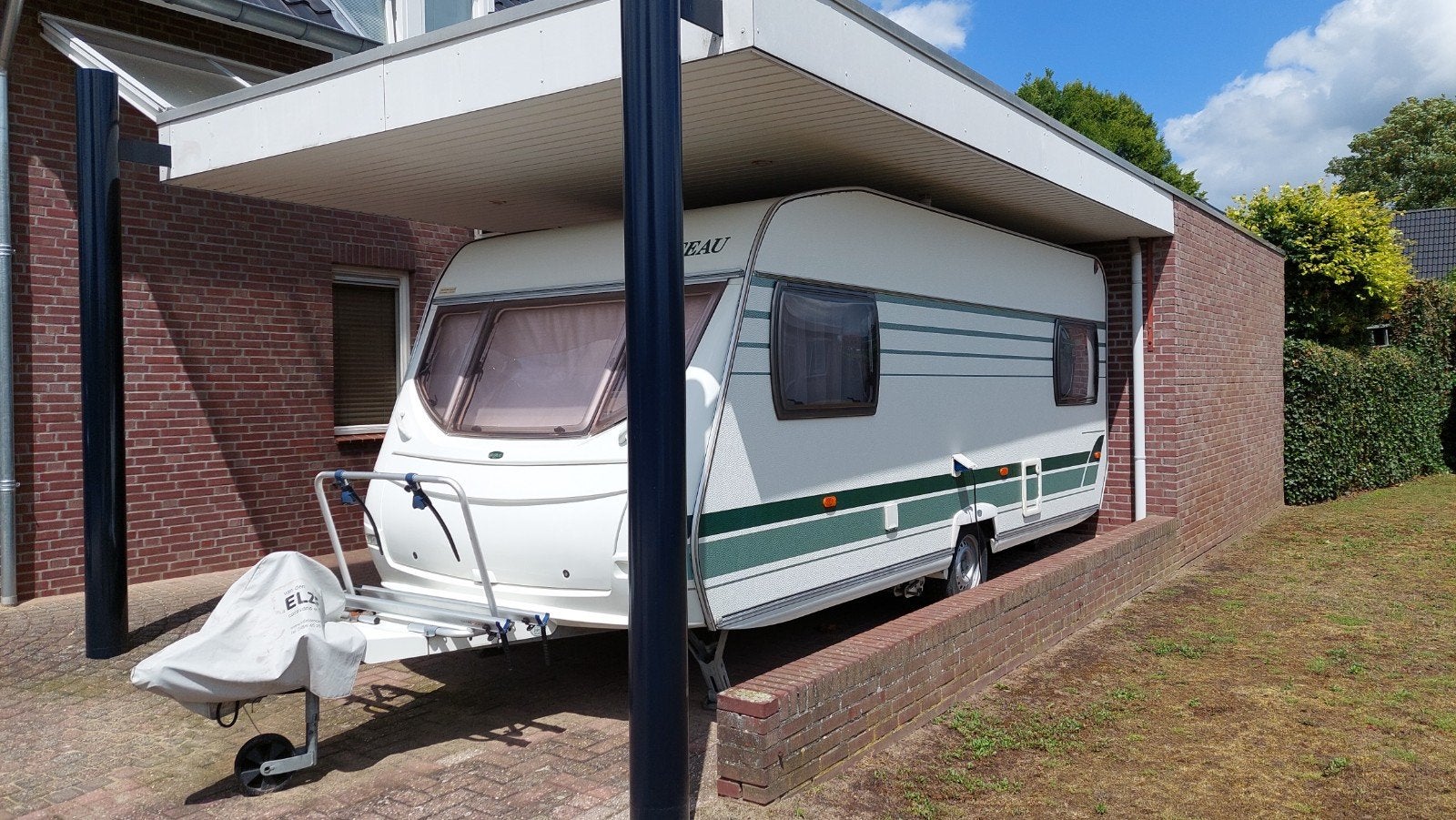 ≥ Chateau Calista 470 ue (2009) met mover en zakuifel — Caravans ...