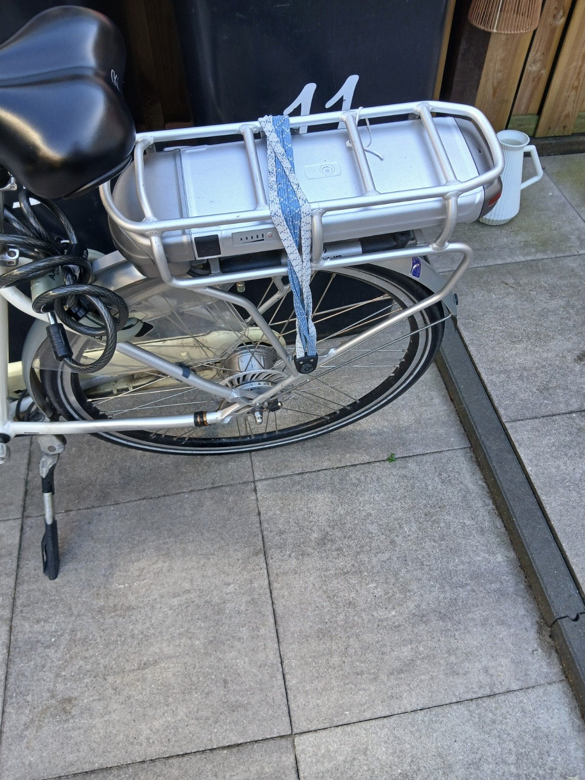 ≥ Elektrische fiets accu met oplader — Fietsaccessoires | Fietsaccu's ...