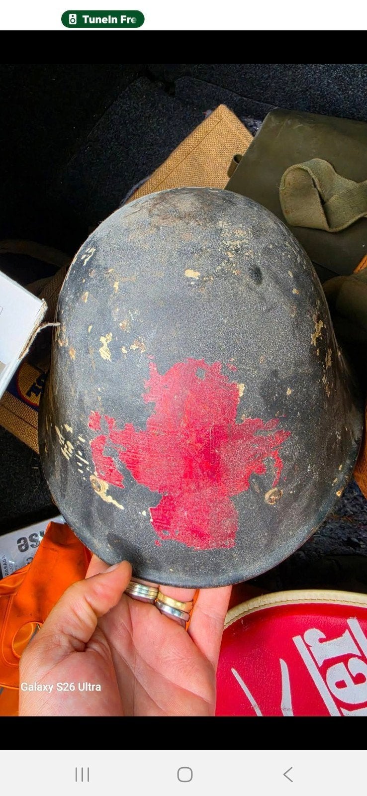 ≥ Vintage Militaire Helm met Rode Markering — Militaria | Algemeen ...