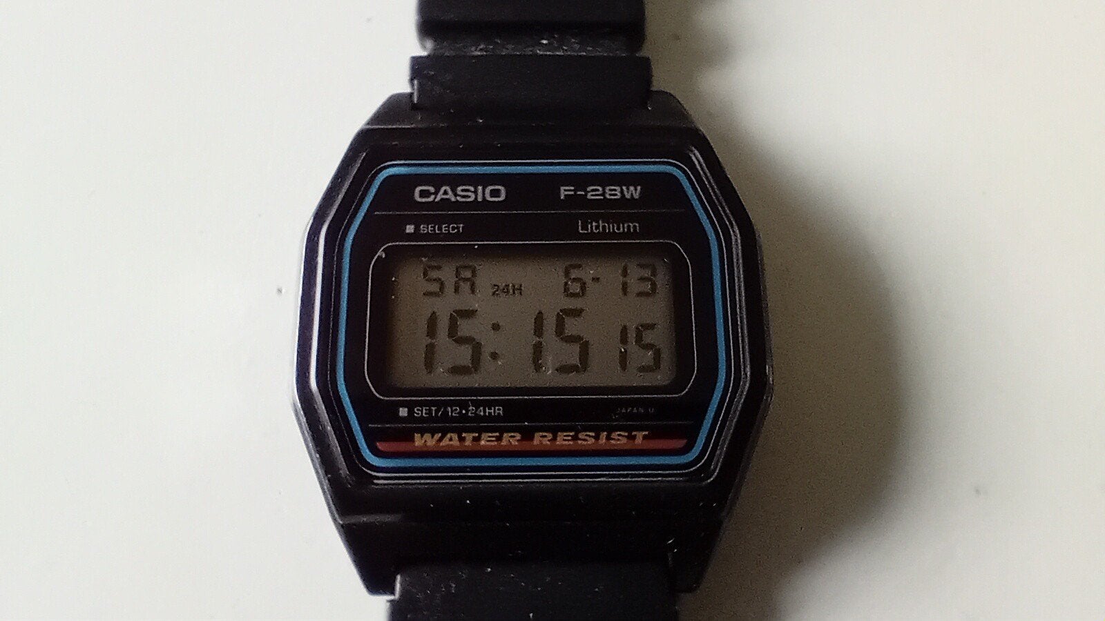 ≥ Casio F-28W Vintage Digitaal Horloge - Zwart — Horloges | Heren ...
