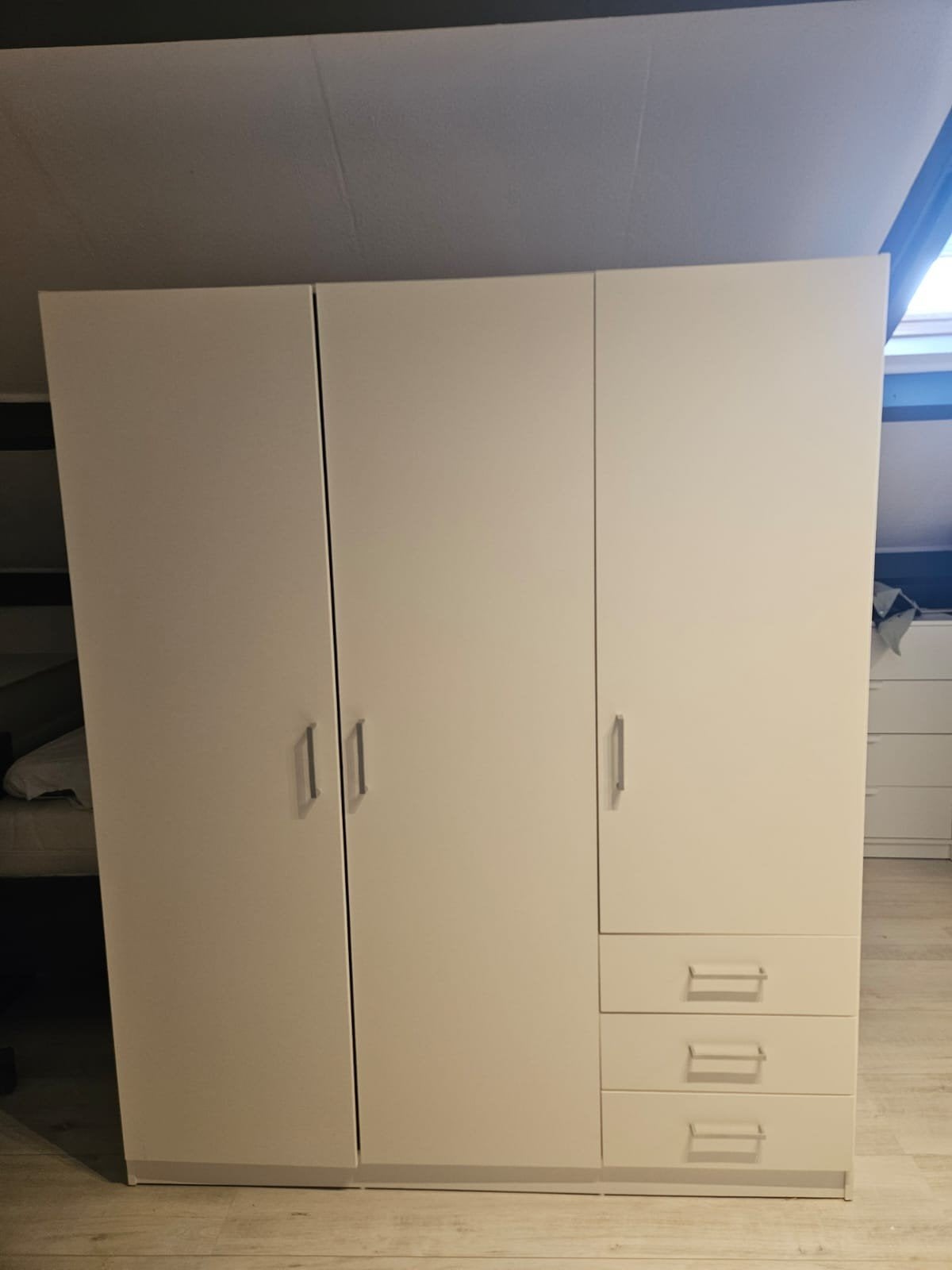 ≥ Witte kledingkast met lades en deuren, afm B144, H175,D50cm — Kasten ...