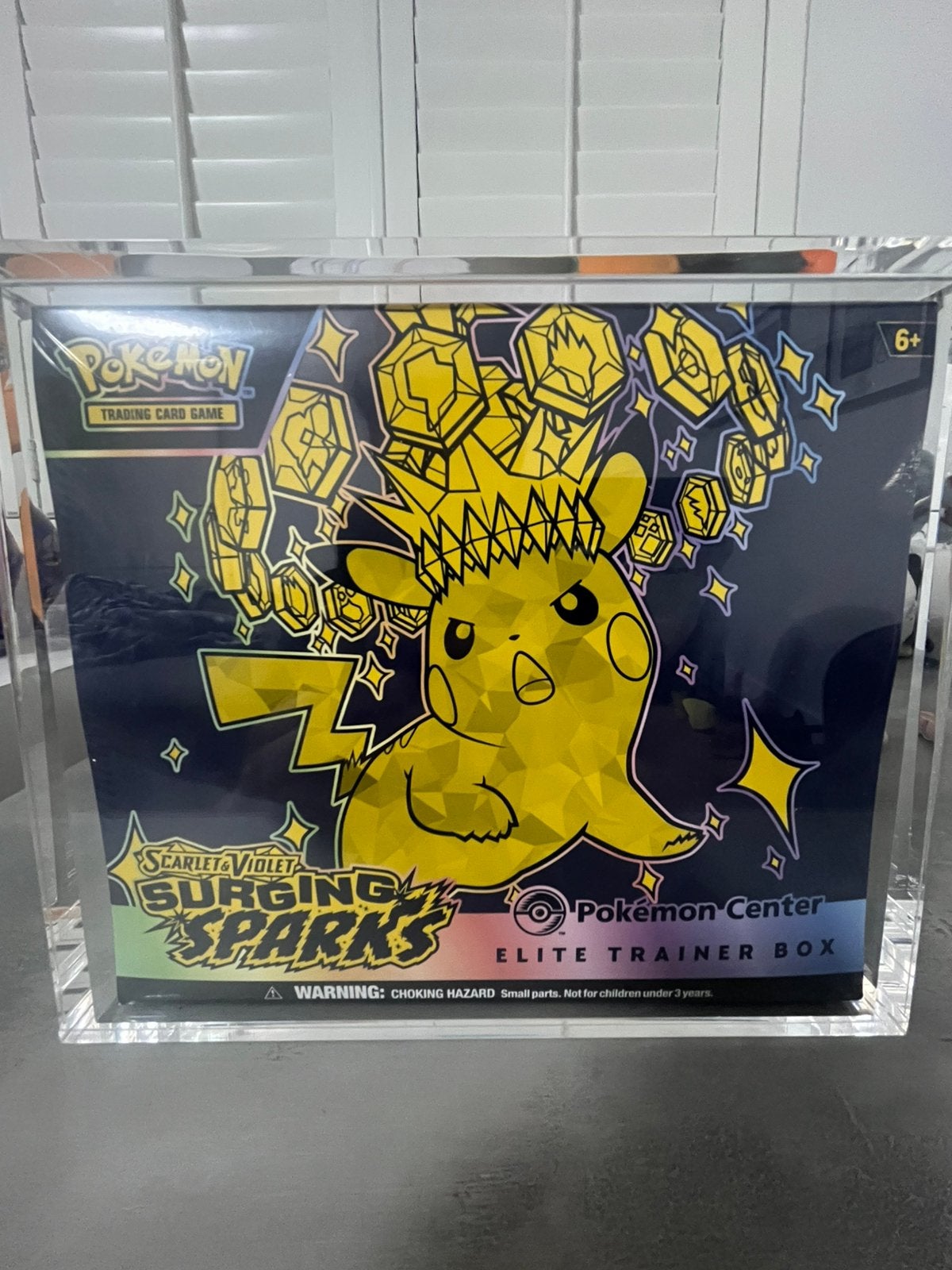 ≥ Surging sparks center elite trainer box ( etb ) (m2405936270 ...