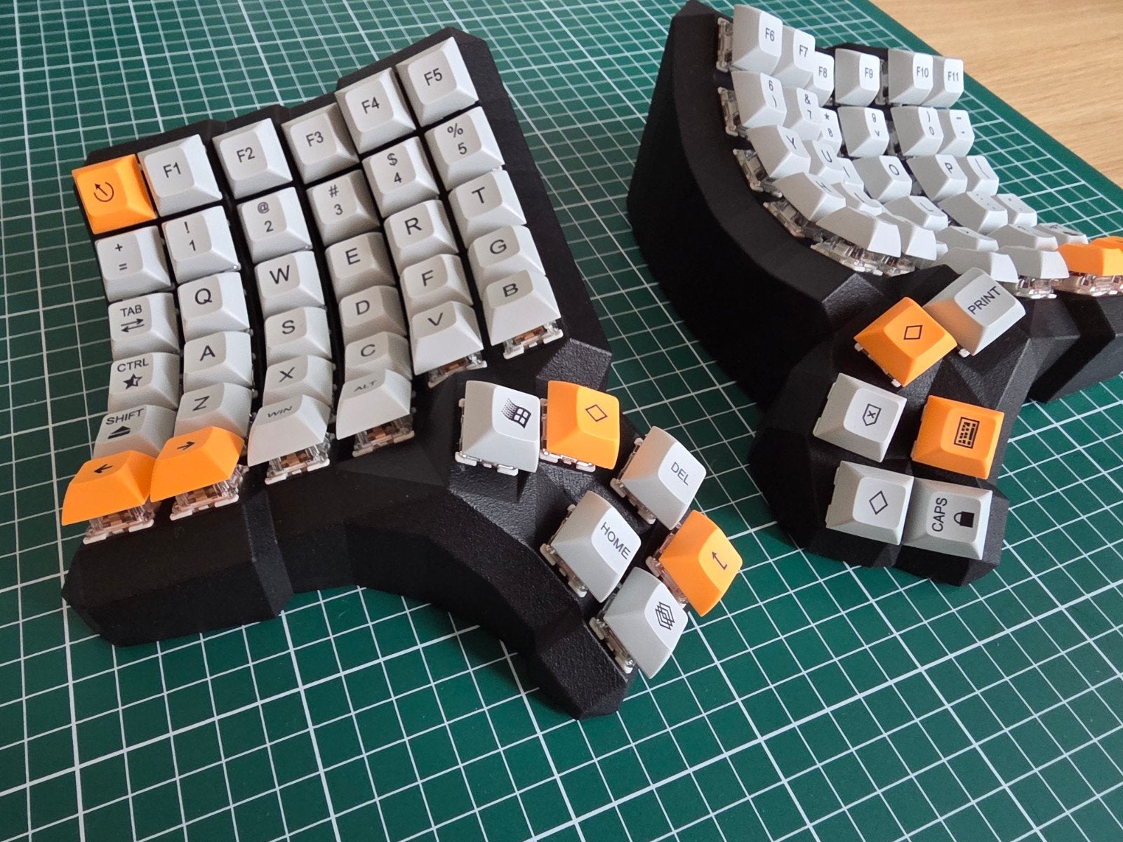 ≥ Dactyl Manuform Ergo Split Toetsenbord — Toetsenborden — Marktplaats