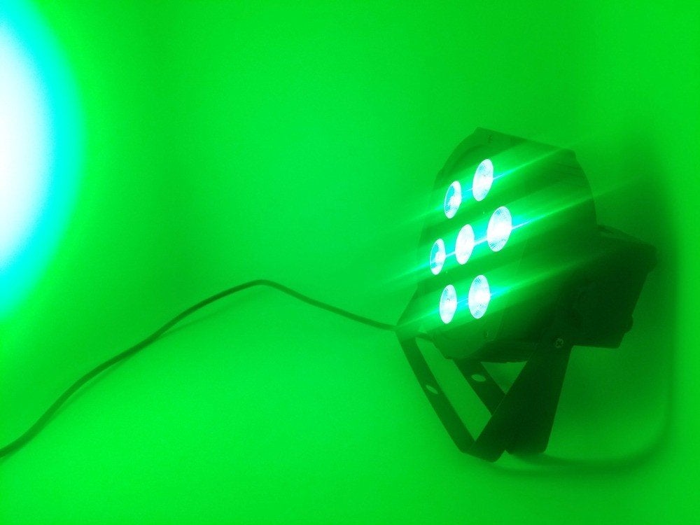 ≥ Nieuwe FIRST CLASS 7 X 24 W RGBWAUV FLAT LED PAR — Muziek maken en ...