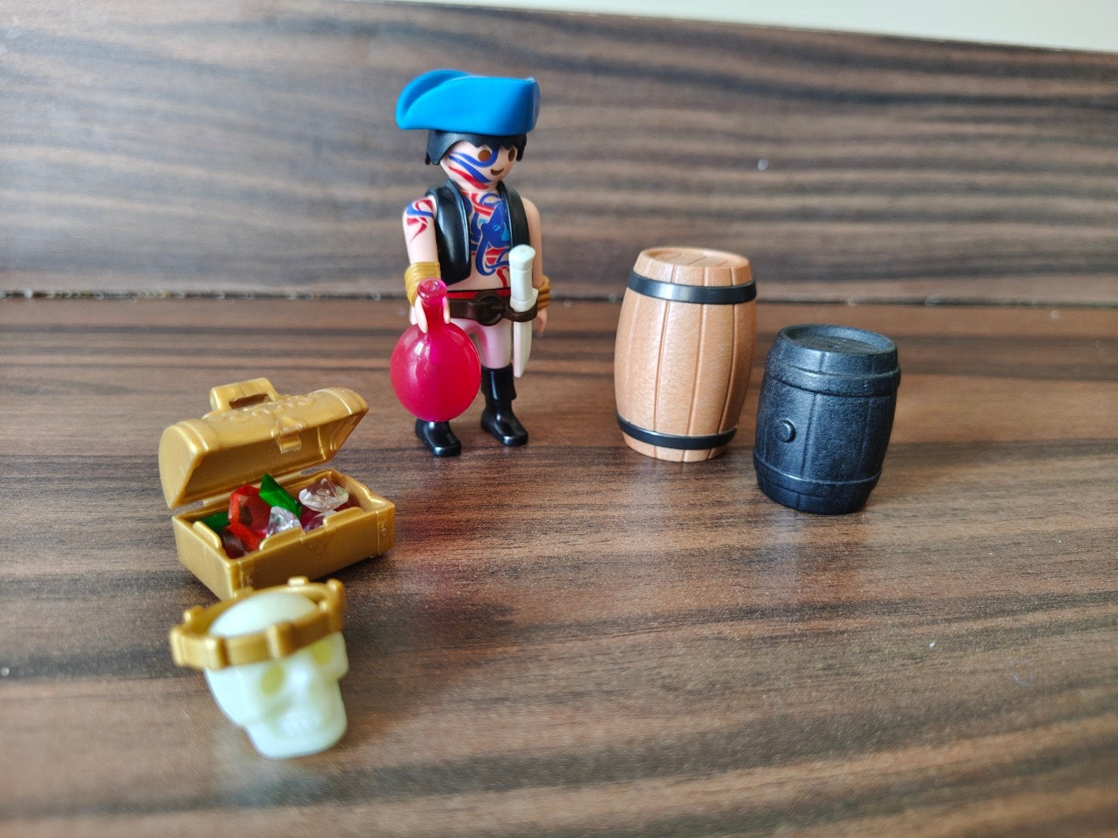 ≥ Playmobil piraat met schatkist en tonnen rum (m2407977869 ...