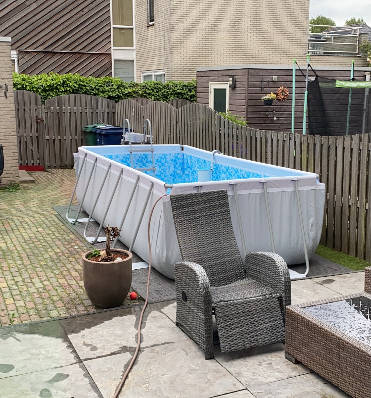 ≥ Bestway zwembad 4x2m met zandfilter, bollen en stofzuiger — Zwembaden ...