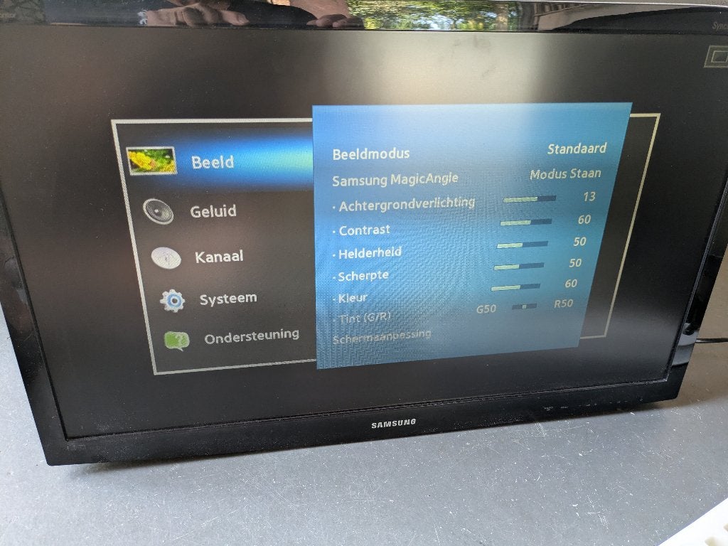 ≥ Twee complete Samsung tv's met humax box diagonaal 68 cm ...