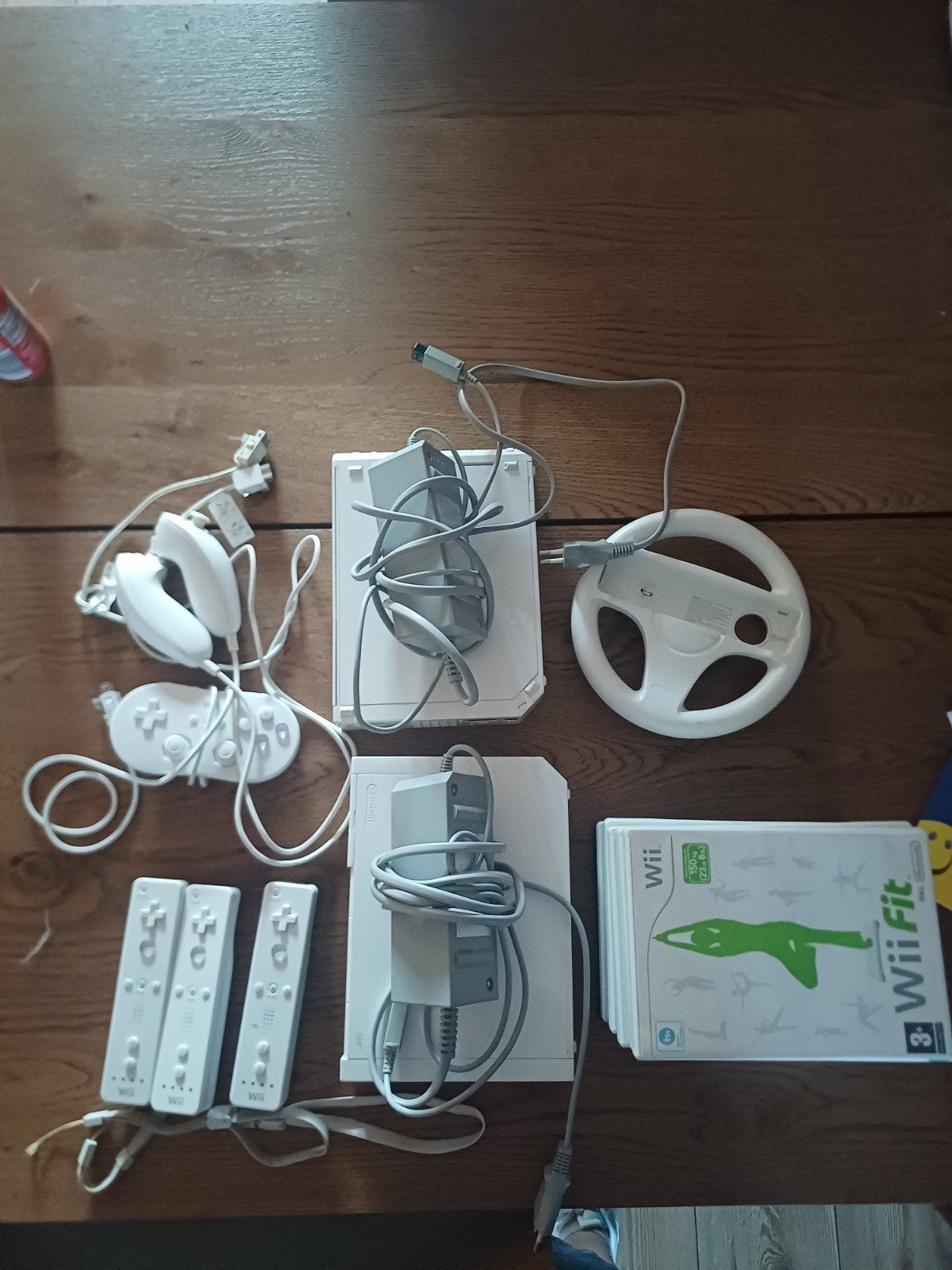 ≥ Wii Console Bundel met 2 Consoles, 4 Controllers en 8 Games ...