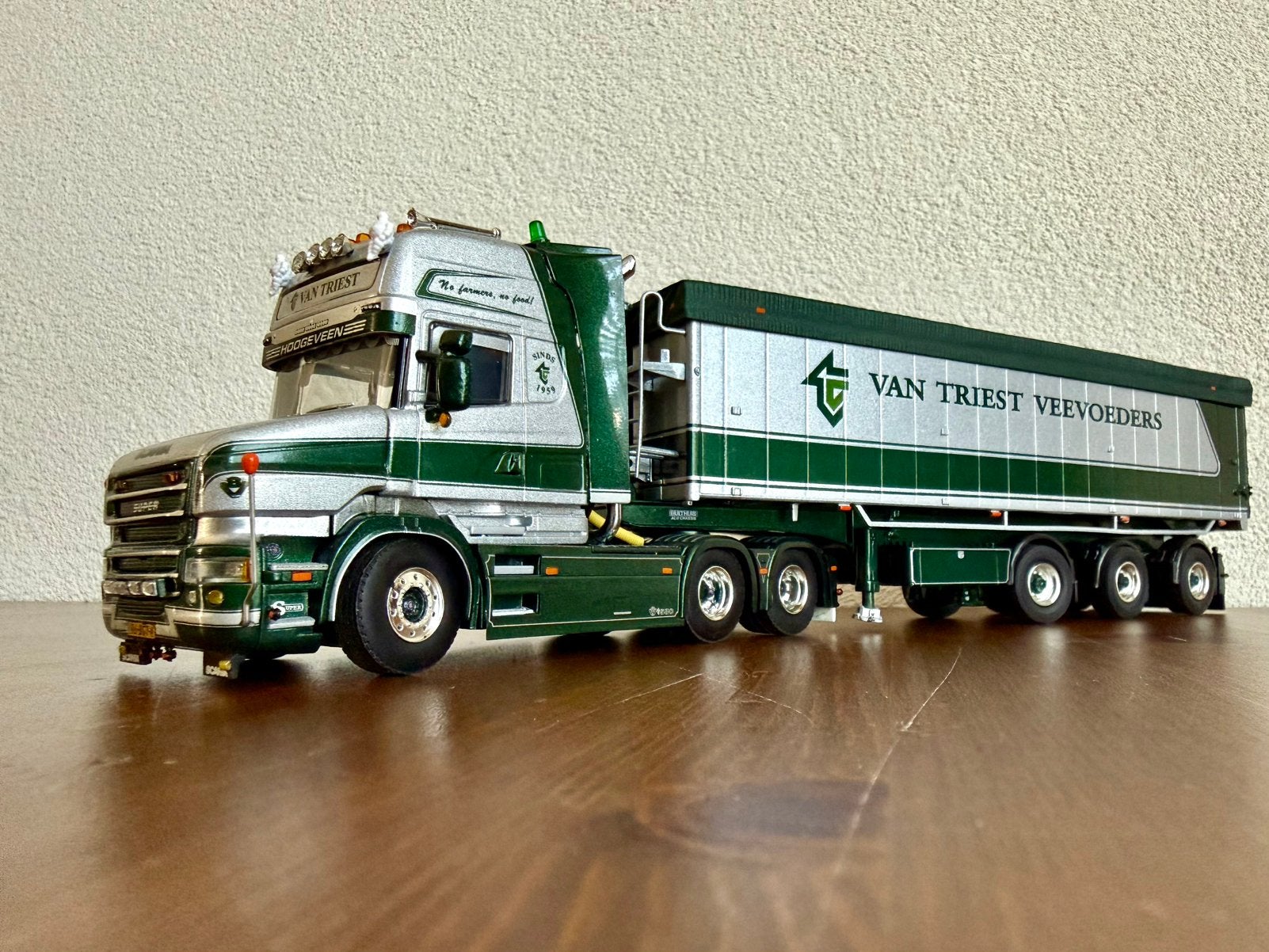 ≥ WSI Van Triest Veevoeders, Scania T580,V8 certifi nr:351/400 ...