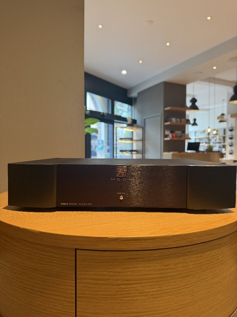 ≥ MOON 330A eindversterker (m2406618122) — Stereo-sets — Marktplaats