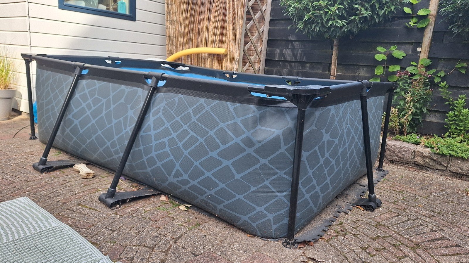 ≥ Leuk 'stone grey' zwembad 220x150x65 — Zwembaden — Marktplaats