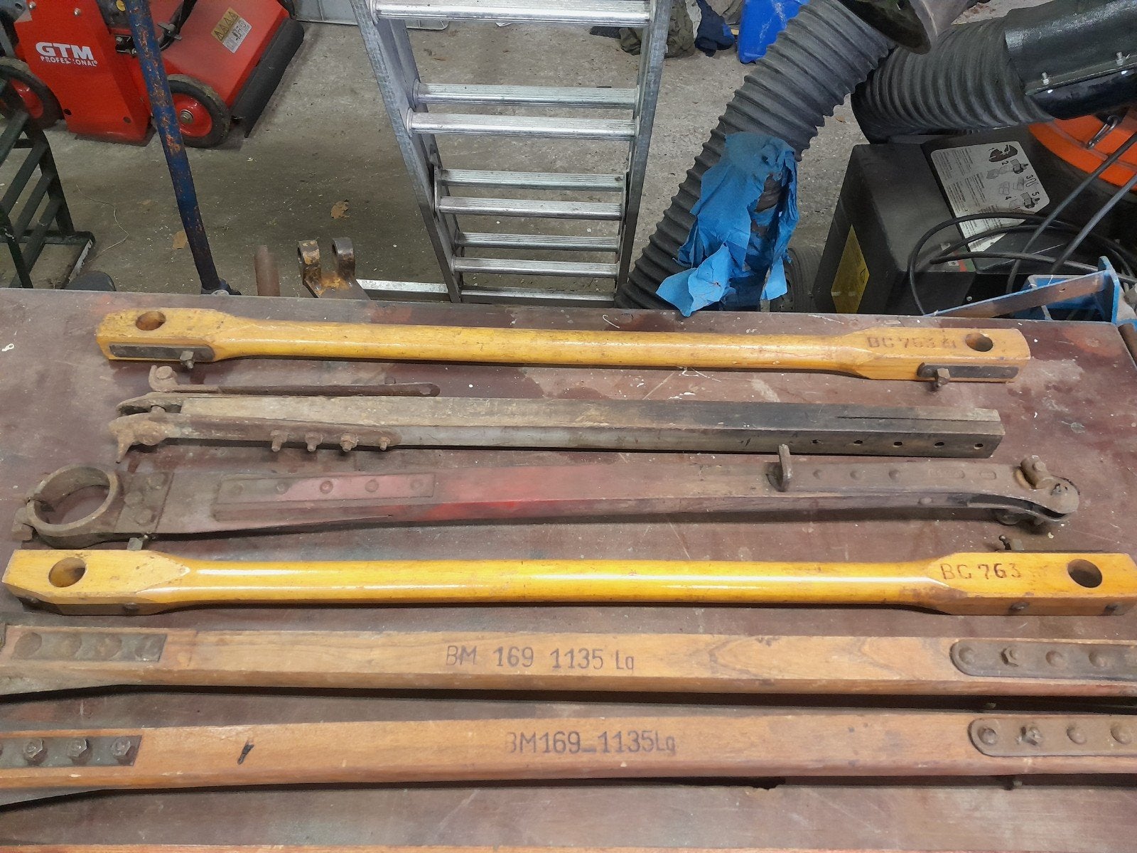 ≥ Diverse drijfstangen voor maaibalk, o.a. IHC — Antiek | Gereedschap ...
