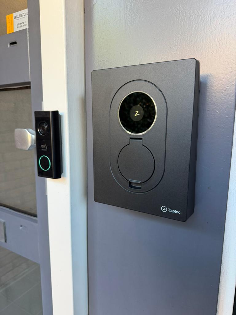 ≥ Zaptec Go 2 inclusief volledige installatie — Laadpalen — Marktplaats