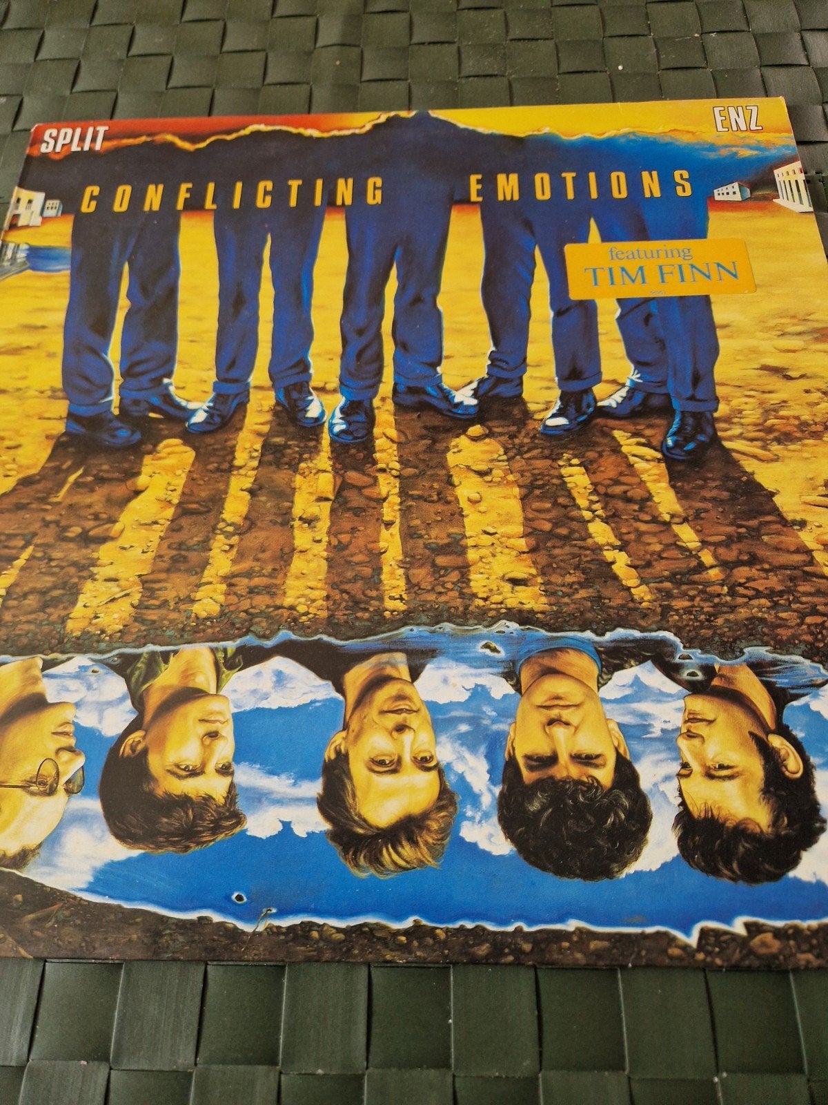 ≥ Split Enz - Conflicting Emotions LP (1983) — Vinyl | Pop — Marktplaats