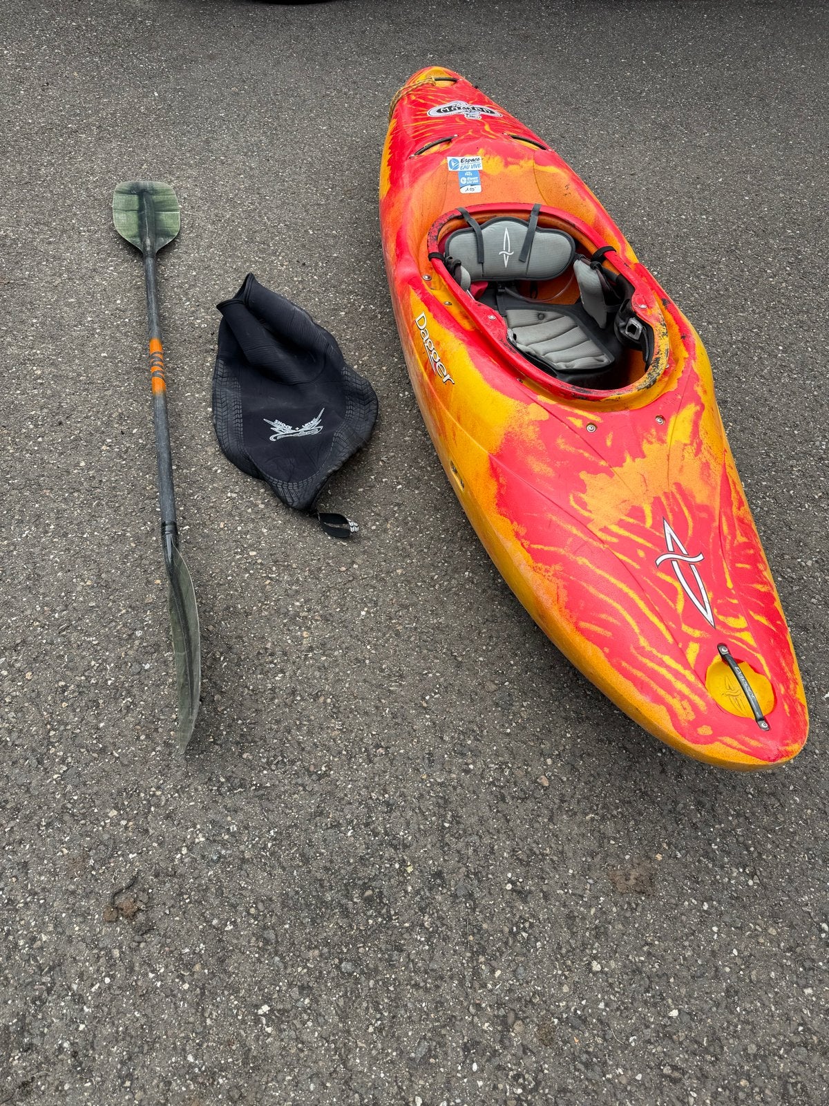 ≥ Dagger Mamba Wildwater Kajak incl. peddel en spatzeil — Kajaks ...