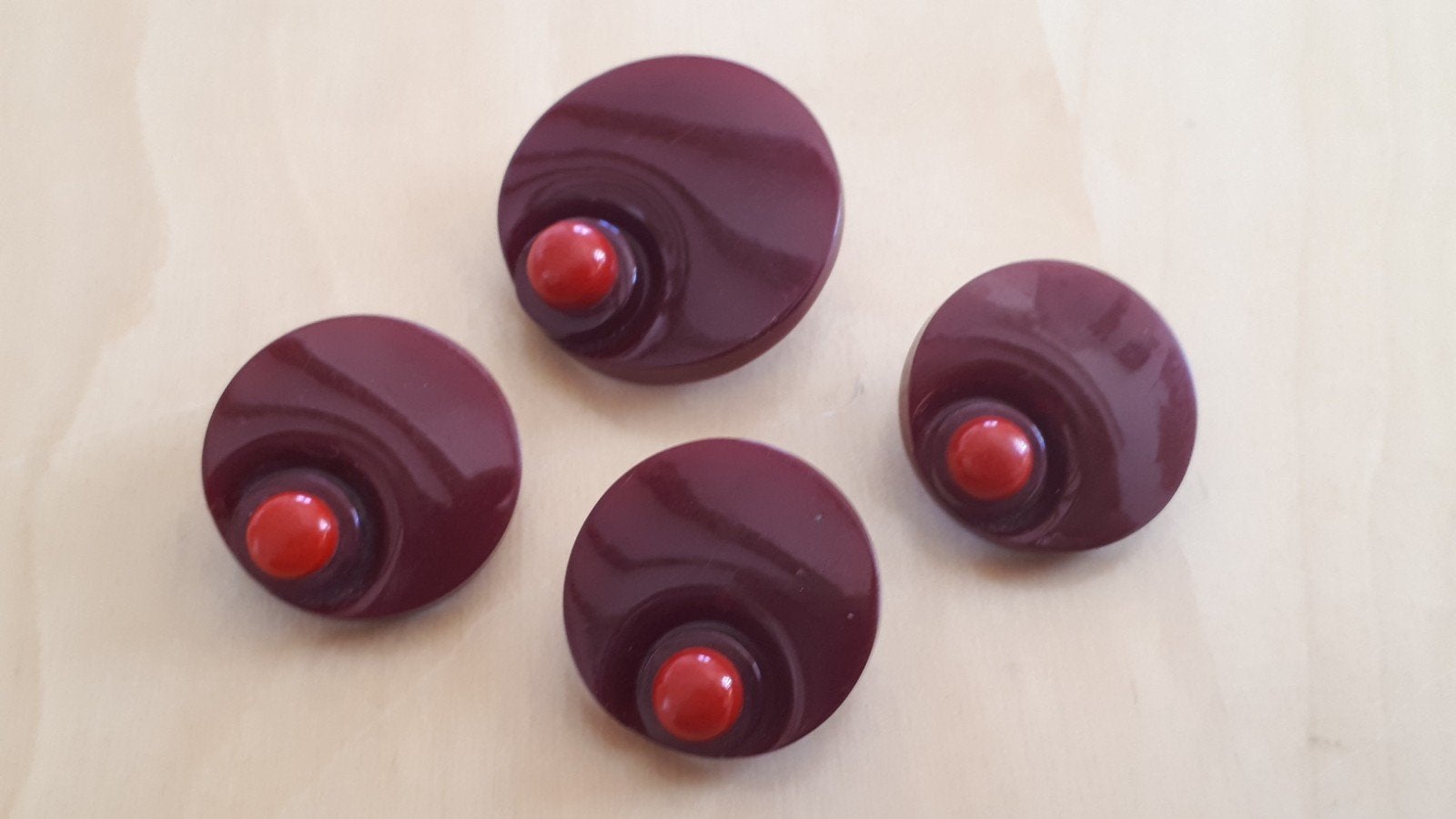 ≥ ART DECO Galalith Knopen. Bordeaux + Helderrood. — Naaien en ...