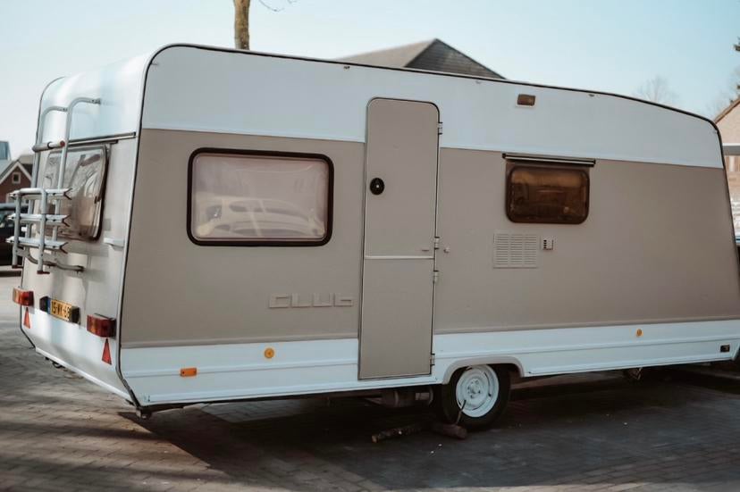 ≥ Caravan Burtsner club opgeknapt retro te huur — Verhuur — Marktplaats
