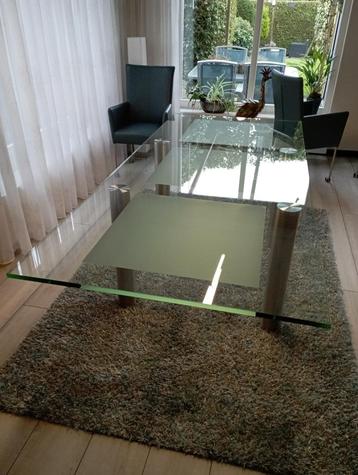 ≥ Glazen eettafel, 230 x 100 cm met 3 geëtste vlakken. — Tafels ...
