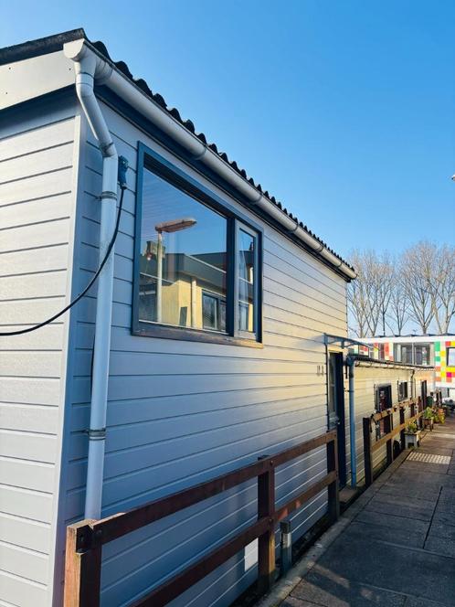 ≥ Woonboot/woonark te koop zonder ligplaats (ca 23 x 4 meter ...