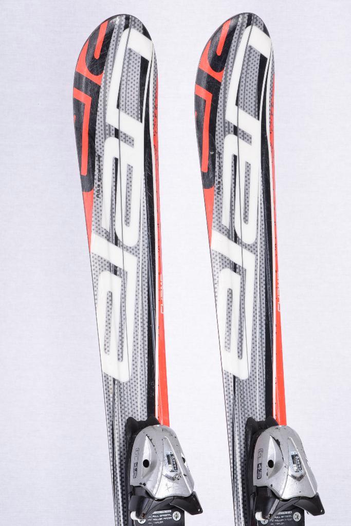 ≥ 110 kinder ski's ELAN CHAMP Black/grey/red + Elan 4.5 — Skiën en ...