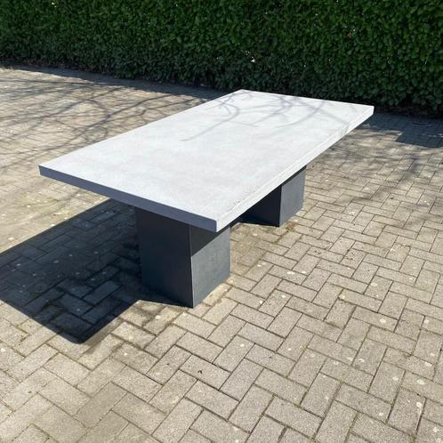 ≥ Betonnen Tuintafel - Zuilen - 180x100Cm — Tuintafels — Marktplaats