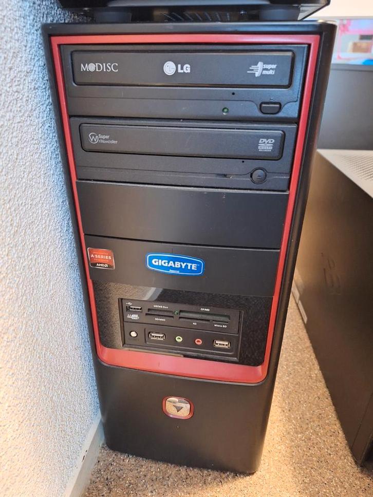 ≥ 3 PC's + LG Monitor - Onderdelen of Reparatie — Desktop Pc's ...