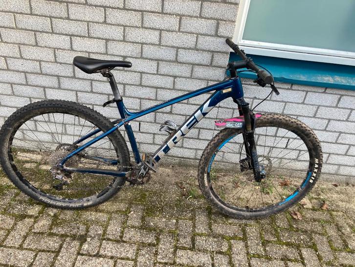 ≥ Mountainbike Trek x Caliber 7 diverse maten M L XL — Fietsen ...