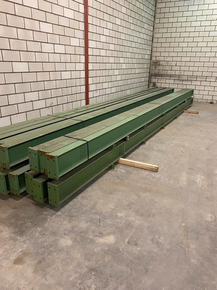 ≥ Ipe 220. 700cm 17stuks balkstaal . Zeer nette partij — Metalen ...