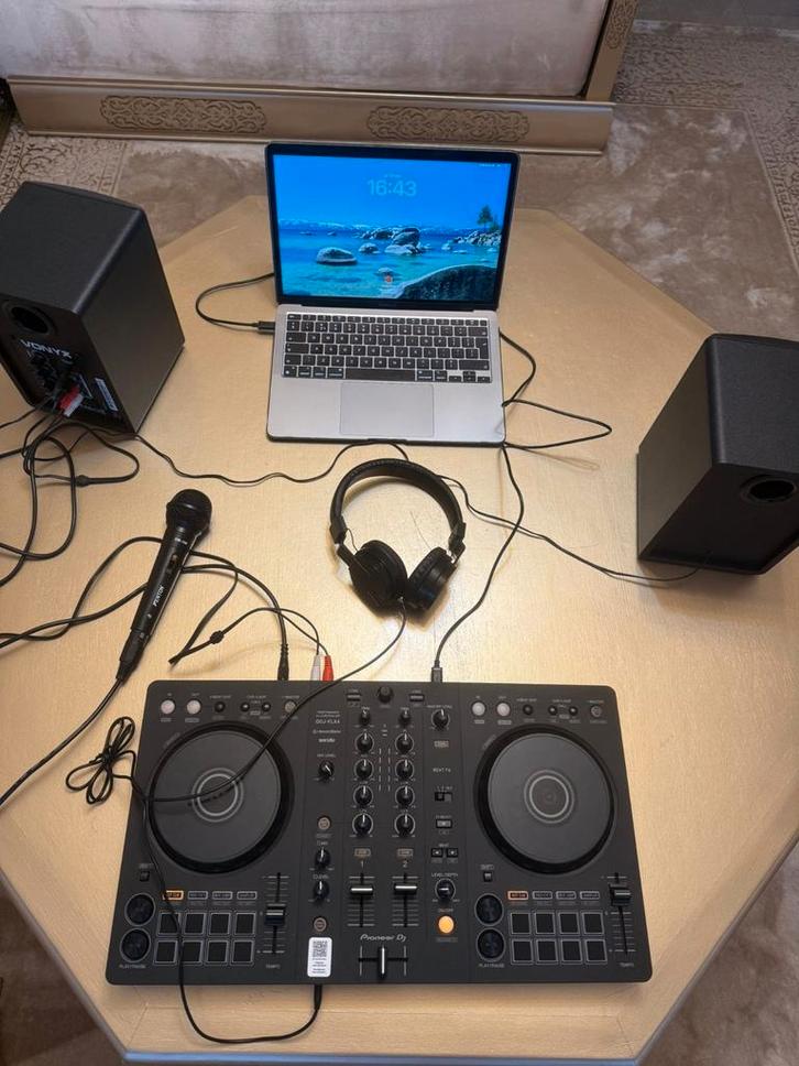 ≥ Complete dj set, voor beginners. — Dj-sets en Draaitafels — Marktplaats