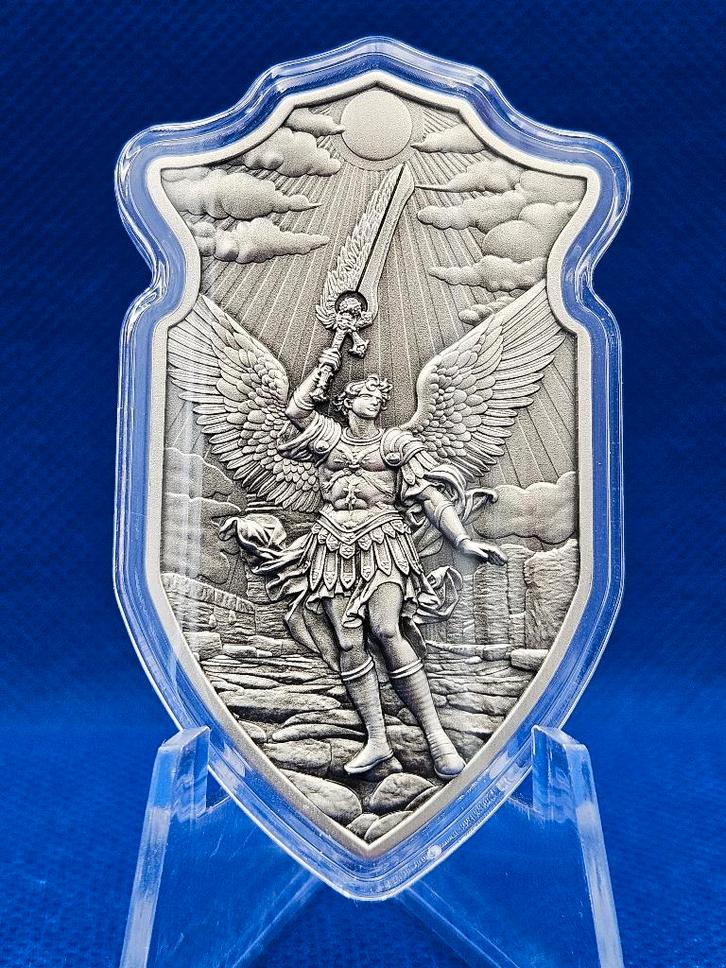 ≥ (9428) South Korea SHIELD OF URIEL TWO OUNCE — Edelmetalen en Baren ...