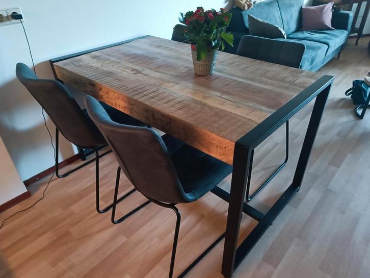 ≥ Houten eettafel met metalen frame — Tafels | Eettafels — Marktplaats