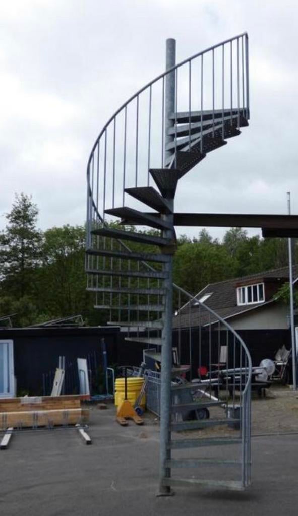 ≥ stalen entresol trap steektrap 3.50 meter — Ladders en Trappen ...