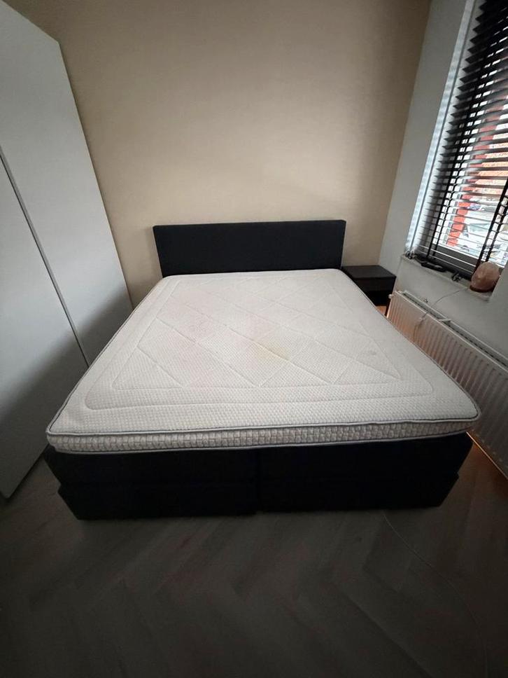 ≥ Swiss Sense Boxspring 180x200 Leather Zwart + Aeromax Topper ...