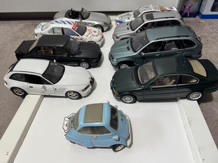 ≥ Verzameling schaalmodellen 1:18 — Modelauto's | 1:18 — Marktplaats