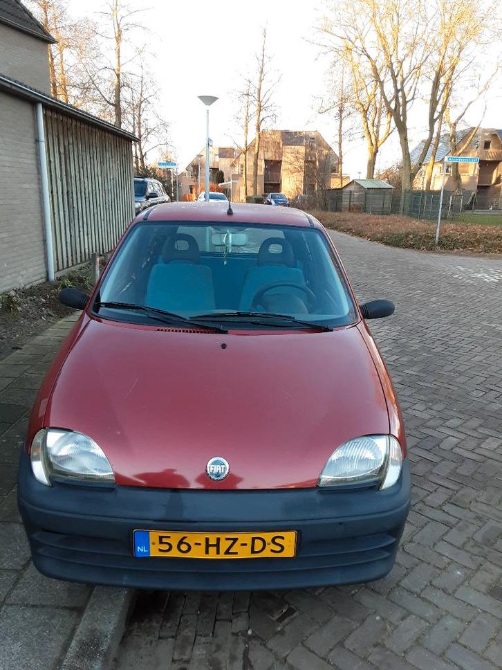 ≥ Fiat Seicento 1.1 2002 Rood 400.00 — Fiat — Marktplaats