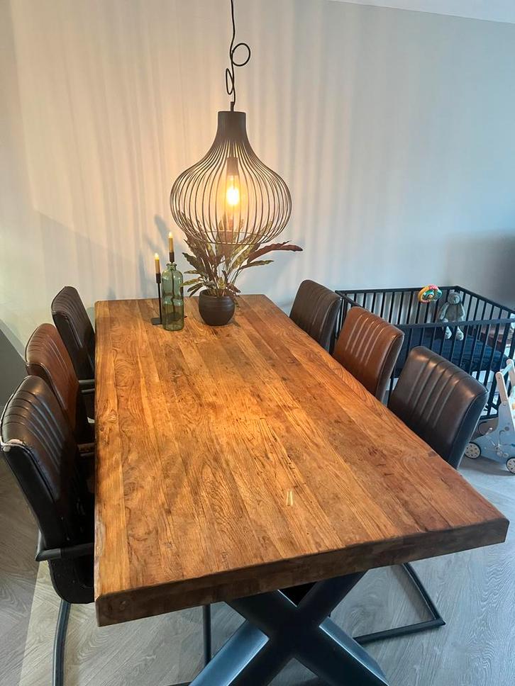 ≥ Houten eettafel met metalen poot - 220cm — Tafels | Eettafels ...