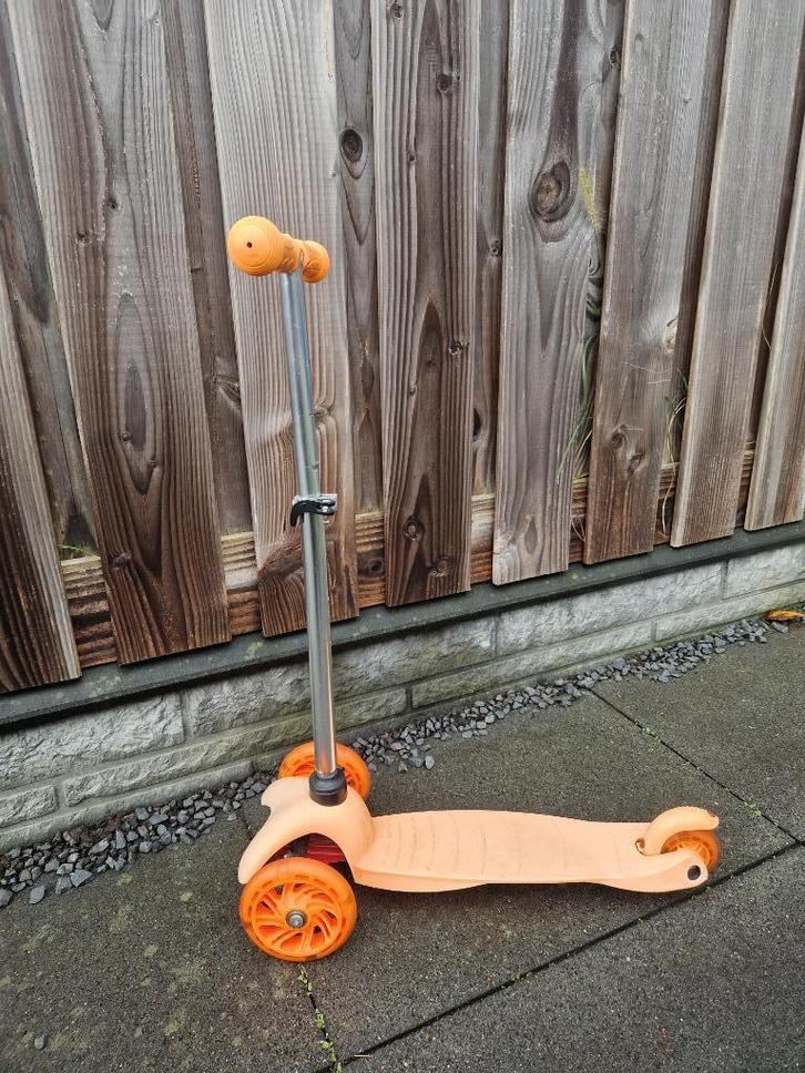 ≥ Driewielige kinderstep met LED-wielen — Steps — Marktplaats