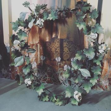 ≥ Grote antieke grafkrans 100 x 90cm bloemenkrans zink rozen — Antiek ...