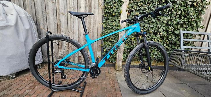 ≥ Mountainbike Trek Marlin 5 blauw — Fietsen | Mountainbikes en ATB ...