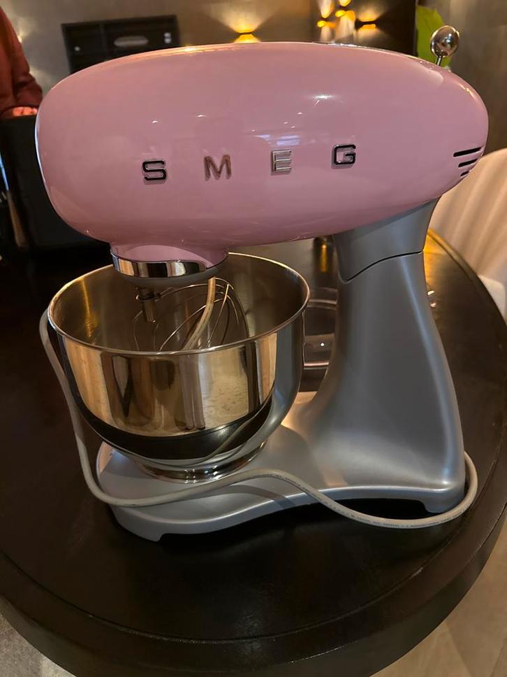 ≥ Smeg Keukenmachine - Zo Goed Als Nieuw! — Keukenmixers — Marktplaats