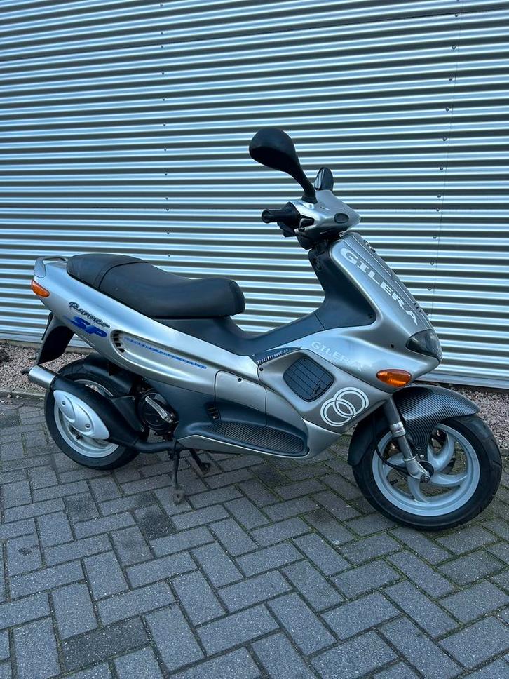 ≥ Gilera runner 50cc C14 SP DD - BROM 2t 2takt netjes — Snorfietsen en ...