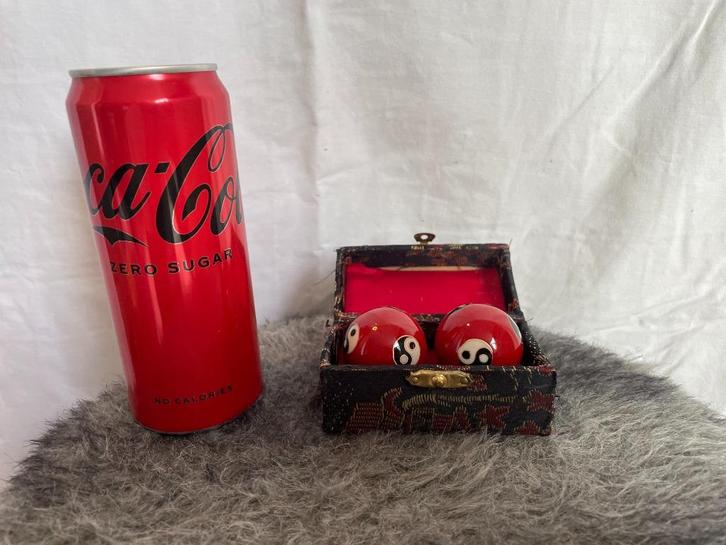 ≥ Set rode Baoding balls Yin-Yang in doosje — Gezondheidsproducten en ...