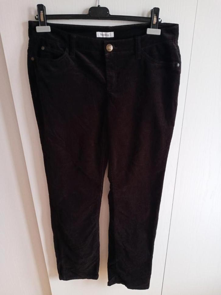 ≥ 40 Nieuw mooie 5 pocket broek bruin van fijn ribstof katoen — Broeken en Pantalons — Marktplaats