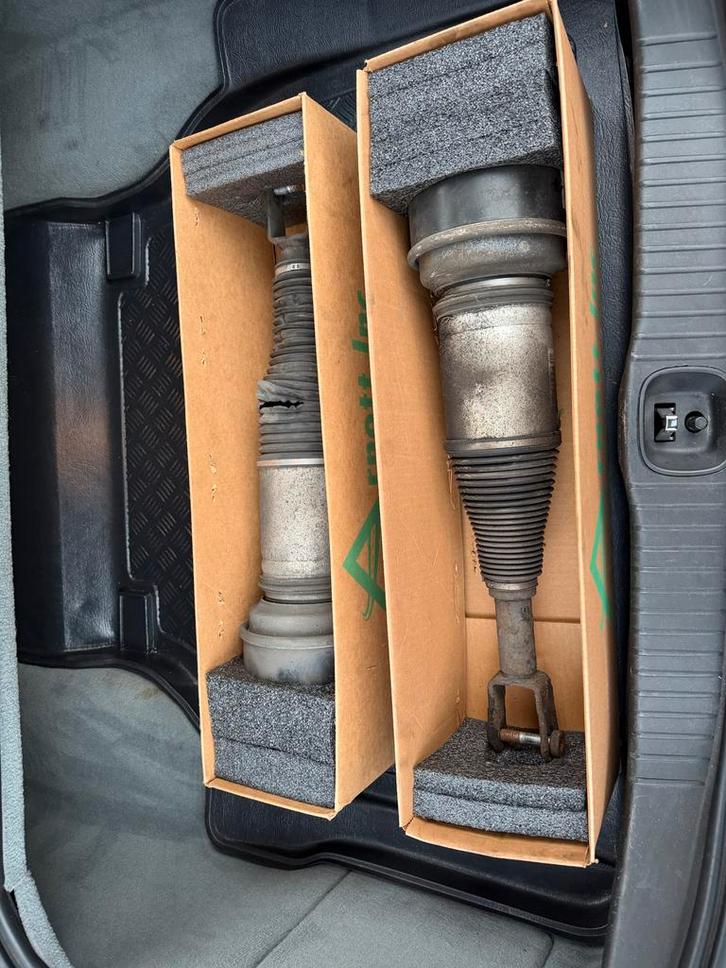 ≥ Jaguar XJ X350 - 2 X Luchtvering (2003-2009) — Ophanging en Onderstel ...