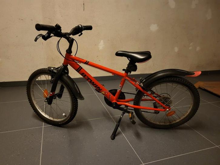 ≥ Btwin kinderfiets 20 inch rood — Fietsen | Jongens — Marktplaats
