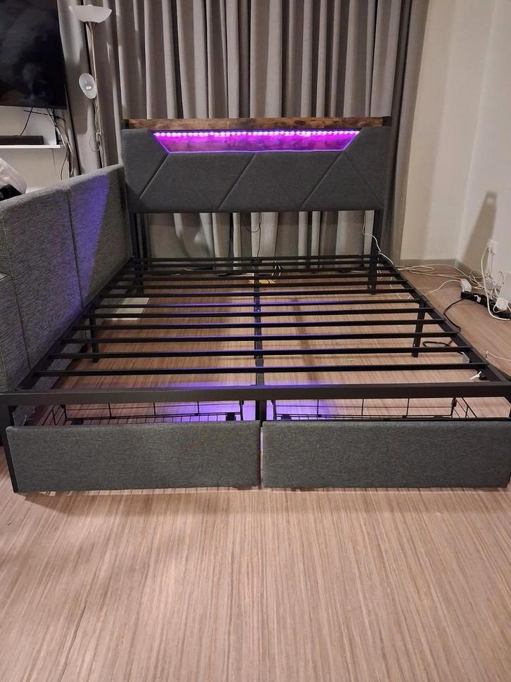 ≥ Bedframe 160x200 met USB, LED en opbergruimte — Slaapkamer | Bedden ...